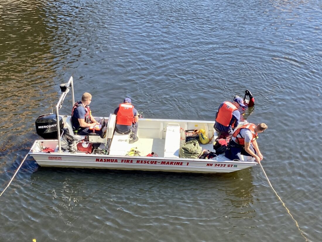 Nashua Fire Rescue conducts quarterly dive training | News, Sports ...